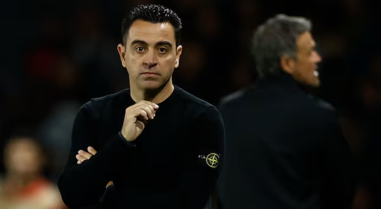 Xavi receives a strong blow after Barcelona's victory over Paris Saint ...